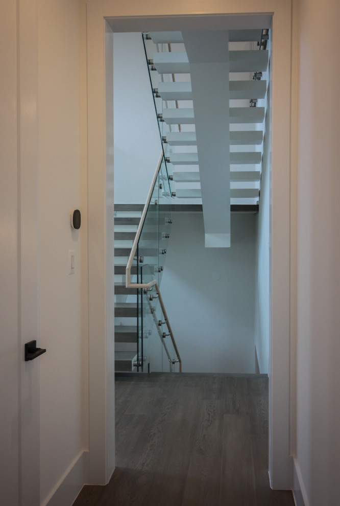 80_Floating Switchback Glass + Mono-beam Staircase, McLean VA 22101 ...
