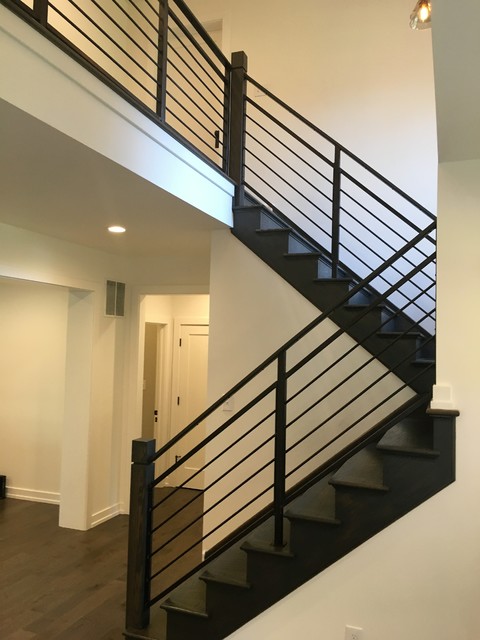 Amanda - horizontal steel railing with wooden newel posts ...