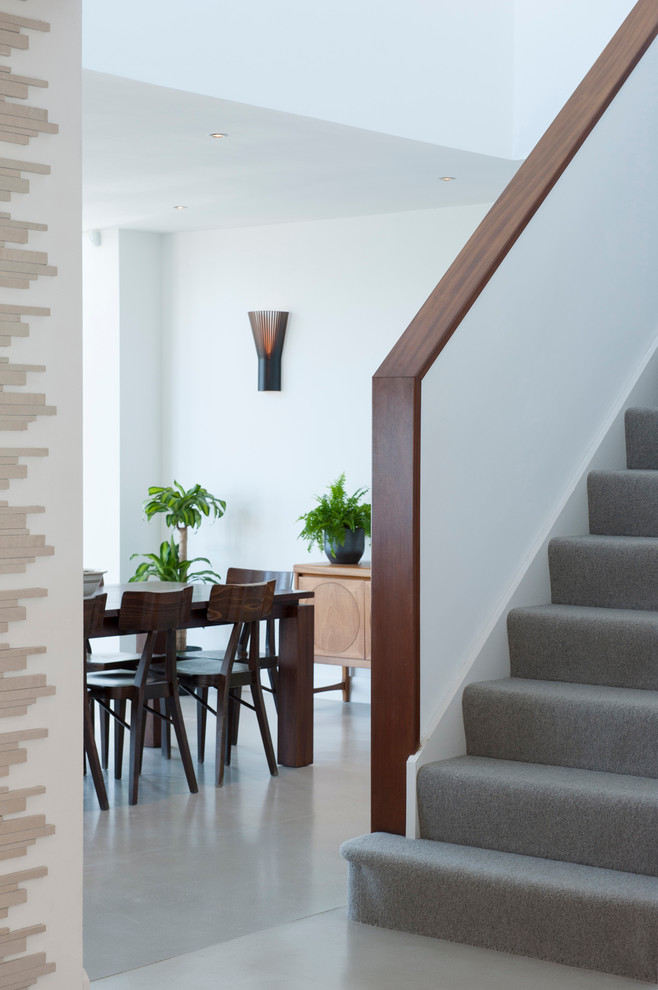 Contemporary Beach House, Donegal, Ireland - Contemporain - Escalier ...