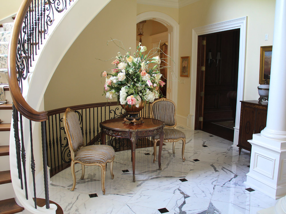 GEORGIAN STYLE - Traditional - Staircase - Indianapolis - by Gary Nance ...