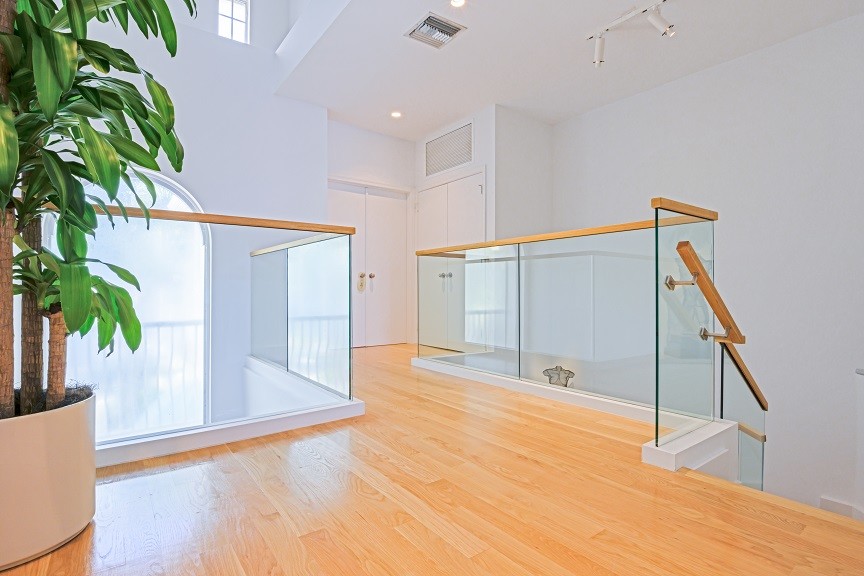 Glass Railings – Wooden Cap Rails - Modern - Staircase - Tampa - by ...