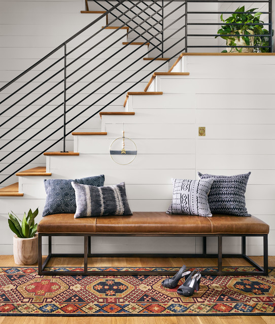 How to Style an Entry & Console - Campagne - Escalier - Seattle - par ...
