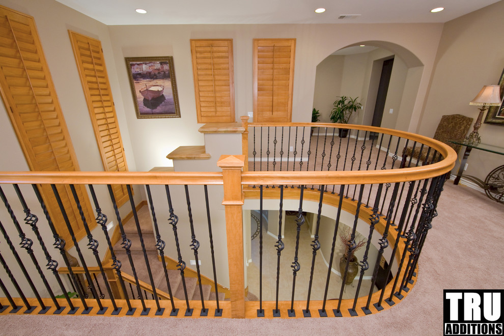 Ladera Ranch - Curved Railing Loft Addition - Classique - Escalier ...