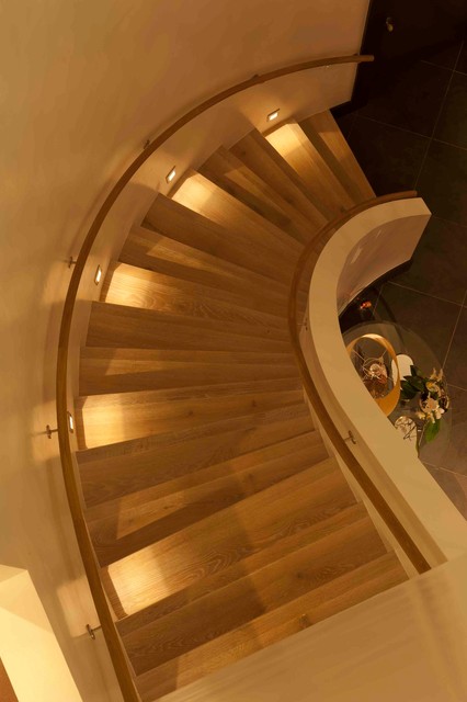 Lighting Design at Old Meadow House - Contemporaneo - Scale ...