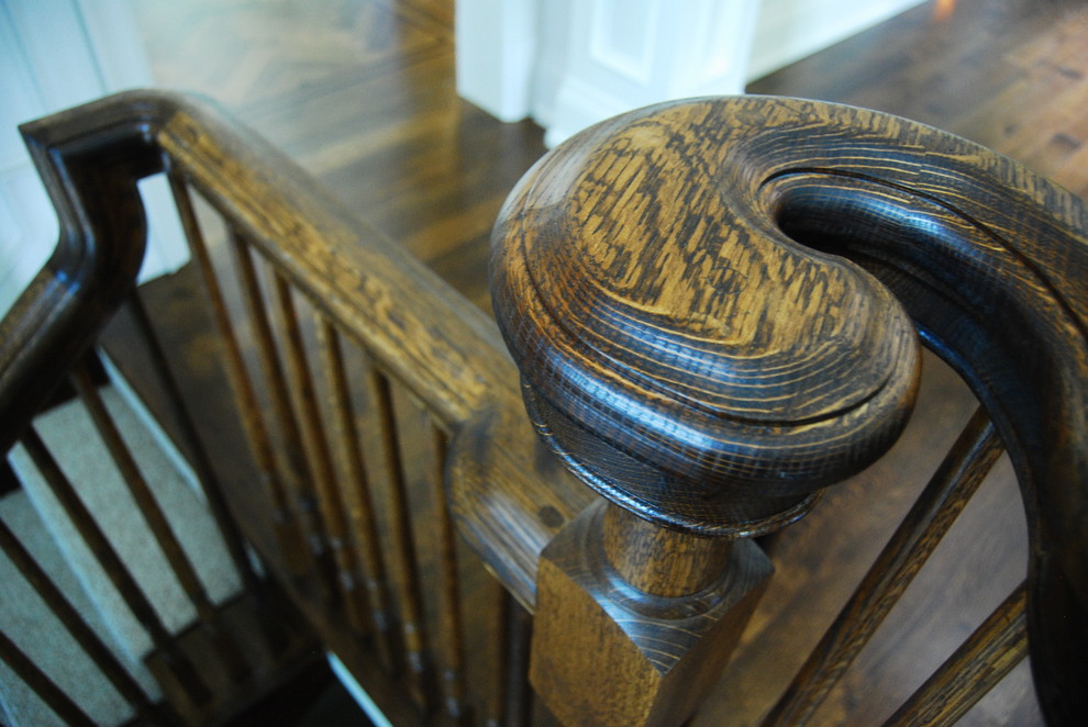 MH Inc Hoggs Hollow - Traditional - Staircase - Toronto - by Deluxe ...