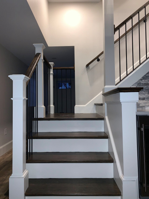 Milton Transitional Home Renovation - Classique Chic - Escalier - Boston - par Design Plus ...
