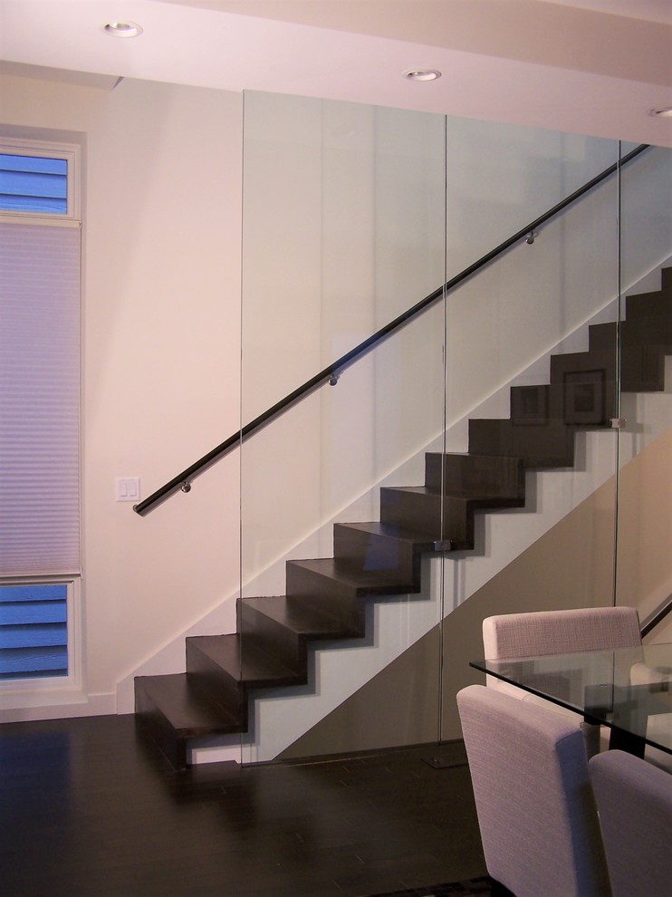 Modern glass - Modern - Staircase - Chicago - by Designed Stairs | Houzz