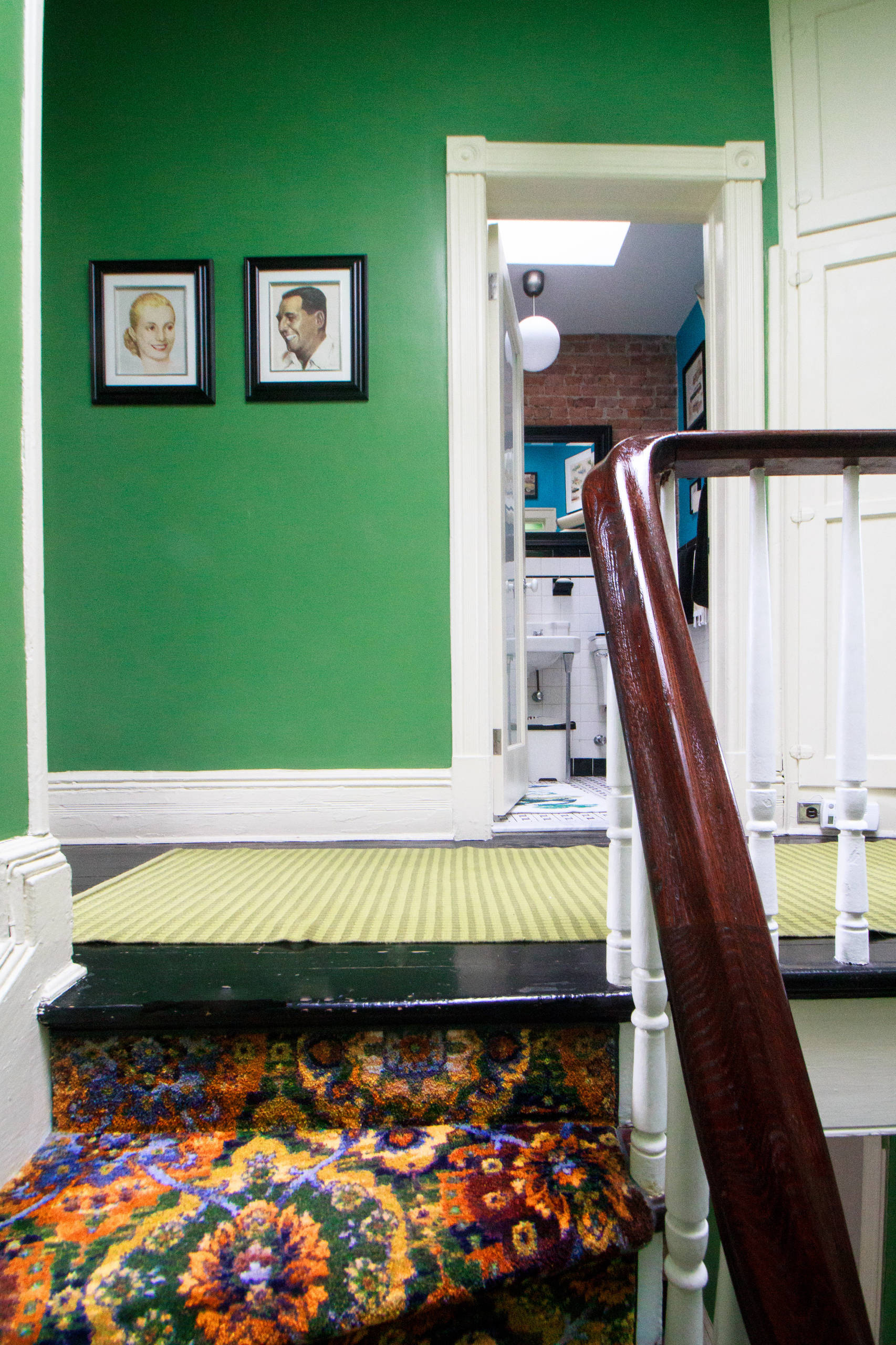 My Houzz: Vibrant Victorian Row House With Midcentury Style