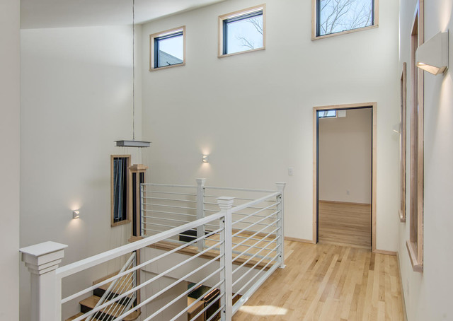 Passive Solar Sawtooth - Moderne - Escalier - Nashville - par Gill ...