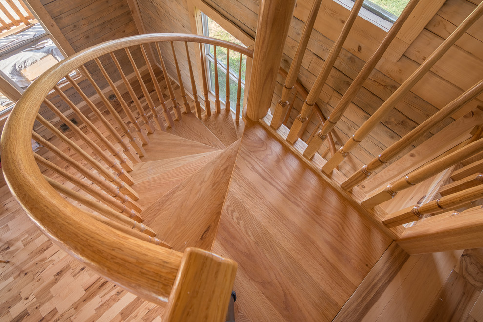 Rustic Log Cabin Spiral Staircases