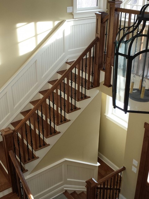 Stairway Wainscoting & Painting - Clásico - Escalera - Nueva York - de ...