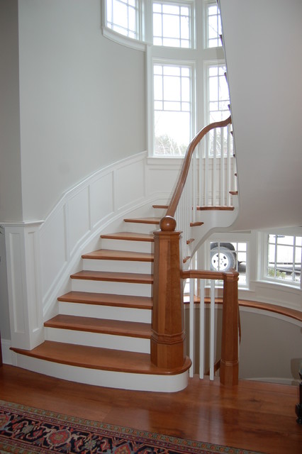 Straight to Radius Stair - Classique - Escalier - Boston - par Colonial ...