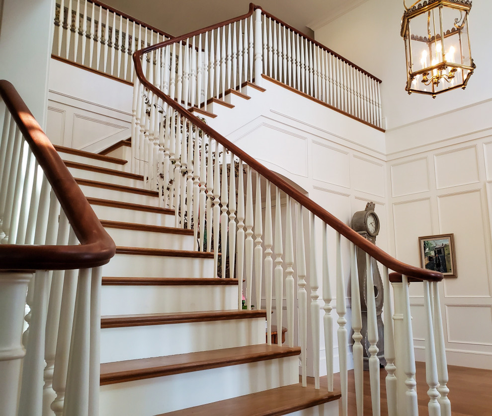 Traditional Style Stair with Turned balusters - Traditional - Staircase ...