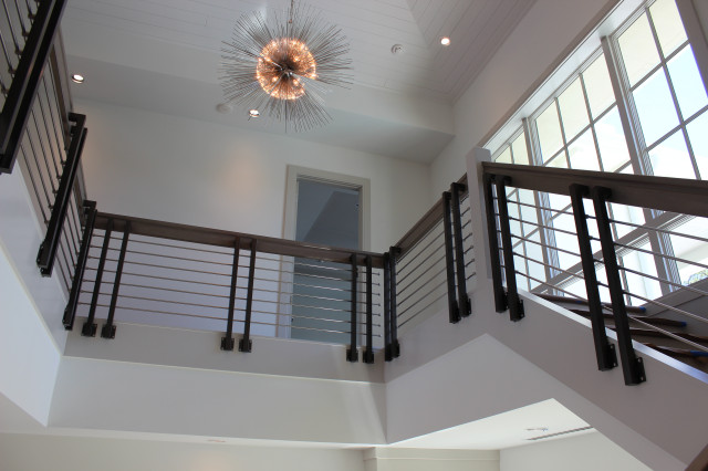 White Oak & Stainless Steel Rod Staircase - Klassisch modern - Treppen ...