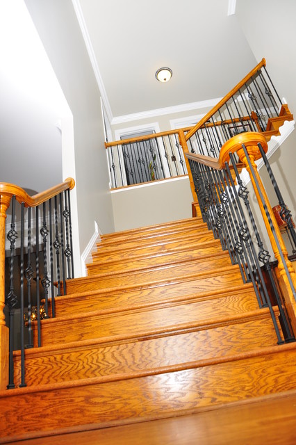 Wrought iron baluster installation - Classique - Escalier - Richmond ...