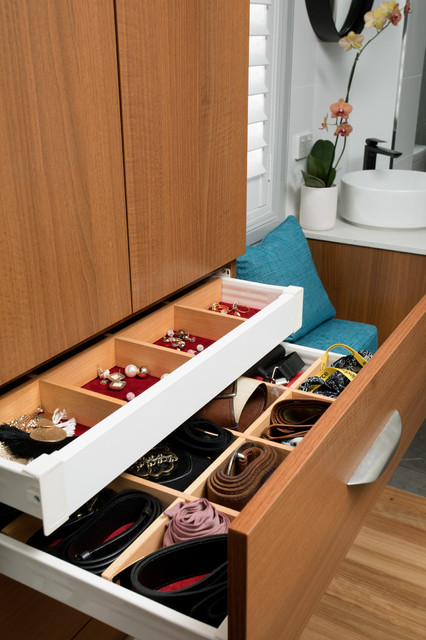 Master Bedroom Walk in Robe - Modern - Wardrobe - Brisbane - by ...