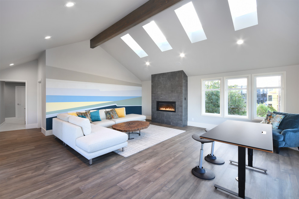 (Addition) Vaulted Ceiling with Lots of Light - Modern - Sunroom ...