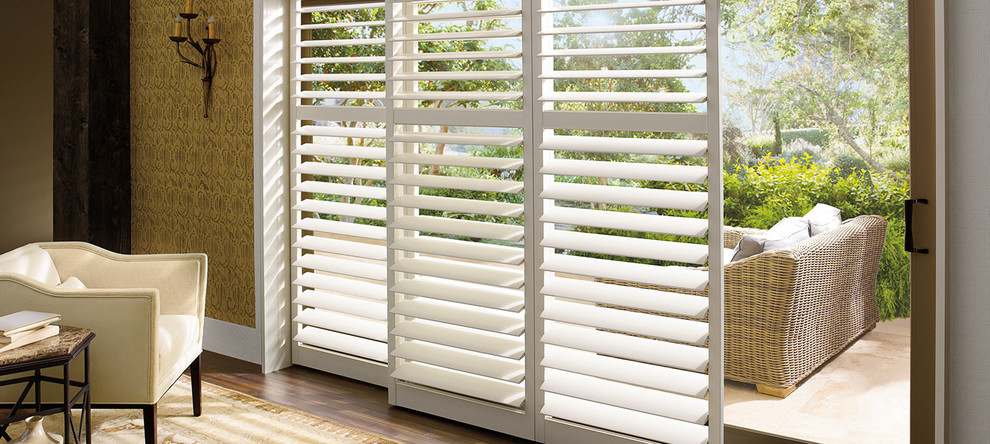 Hunter Douglas PLANTATION SHUTTERS - Palm Beach Polysatin - FAUX ...