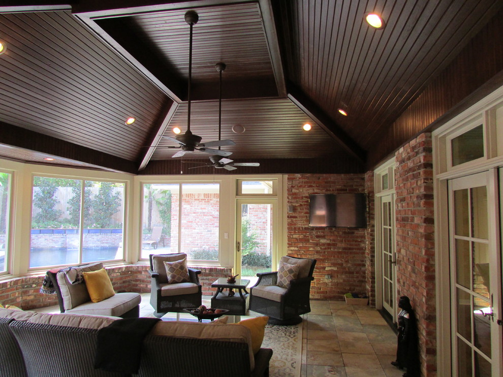 Sunroom and Outdoor Kitchen - Classique Chic - Véranda et Verrière - La ...