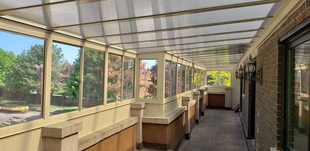 Sunroom with Skyview Roof - Sunroom - Toronto - by Craft-Bilt Materials ...