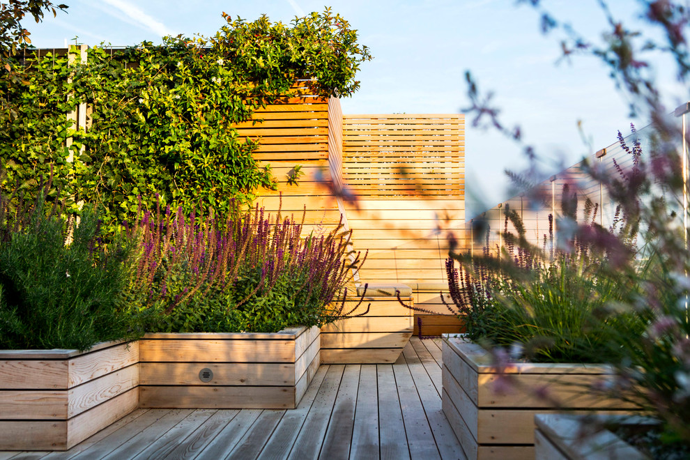 Large roof terrace in London - Contemporary - Deck - London - by Town ...