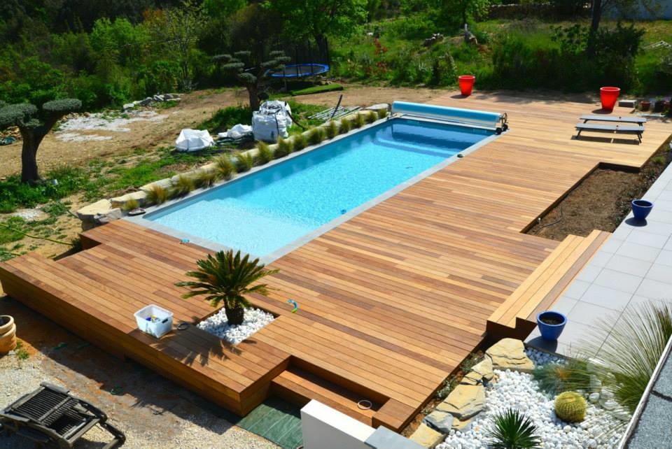 Terrasse bois pour piscine - Tropical - Pool - Montpellier - by Concept ...