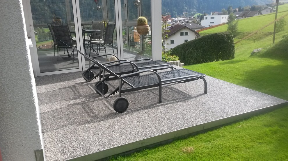 Terrasse en résine drainante - Patio - Other - by Résineo | Houzz