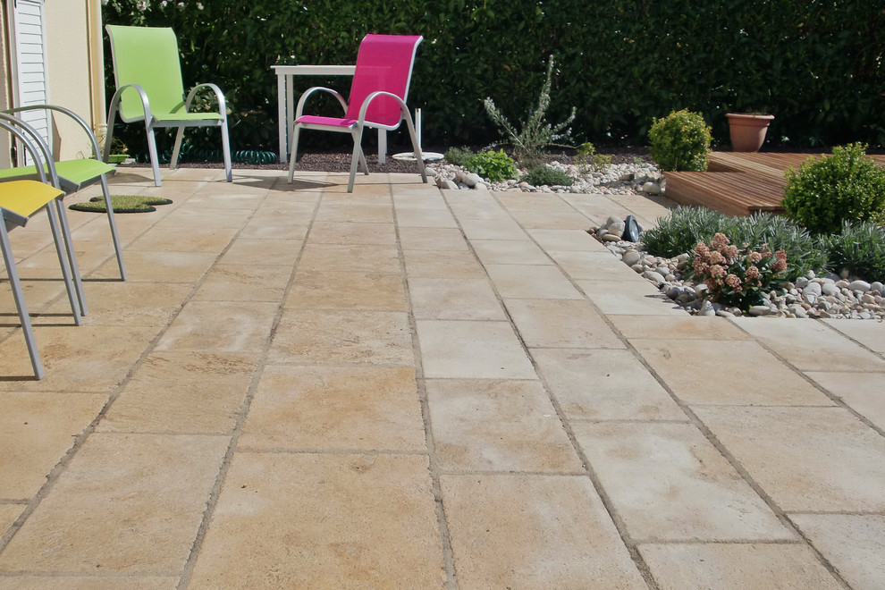 Terrasse en travertins - Contemporary - Patio - Other - by Lantana ...