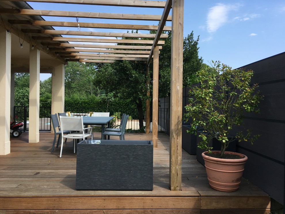 Un jardin convivial - Modern - Deck - Toulouse - by E/P ESPACE DESIGN ...