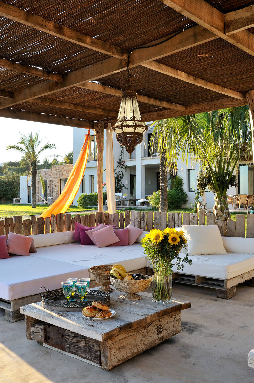 10 Utterly Lounge-Worthy Outdoor Spaces | Houzz NZ