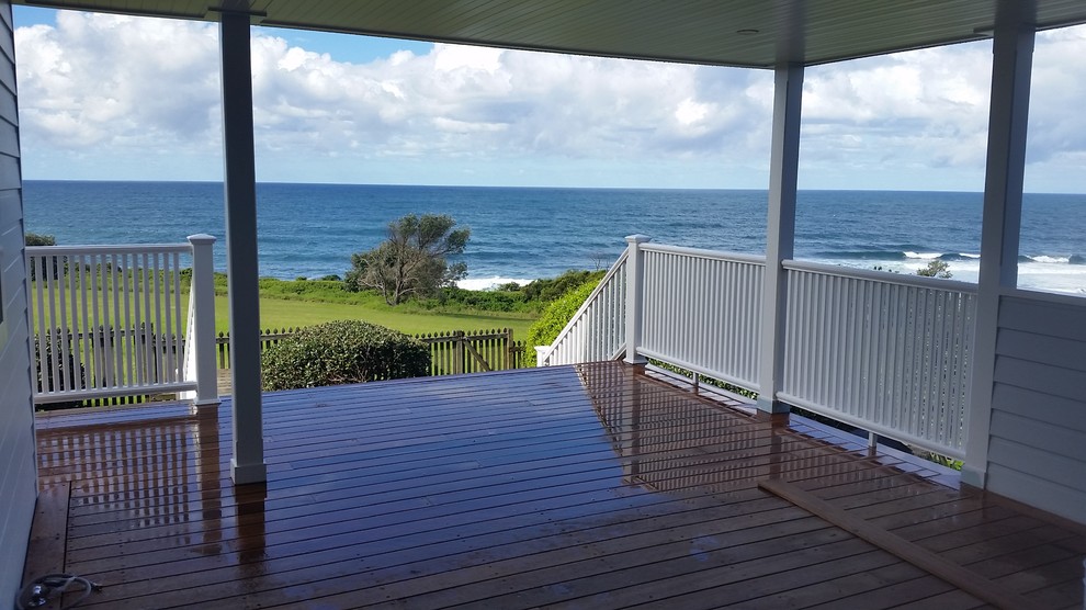 Duralife Railings installed at a beachside location - Campagne - Porche ...