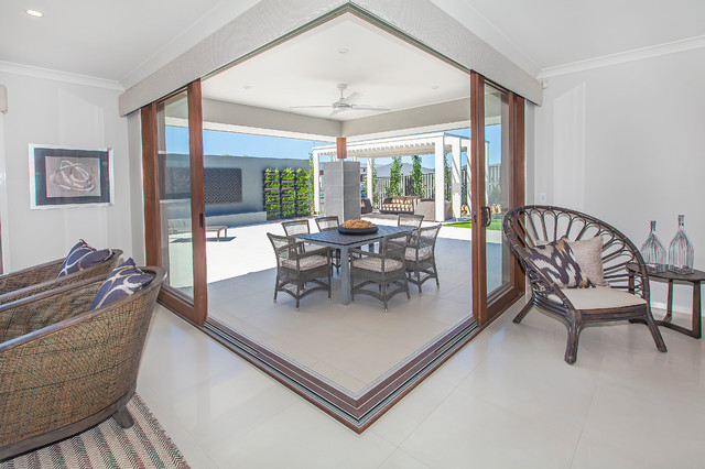 Nouvelle - Contemporary - Verandah - Brisbane - by Ownit Homes | Houzz AU