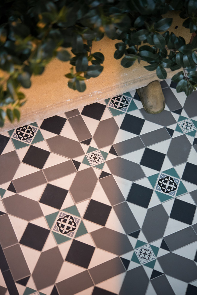 Stunning pathway & veranda - Veranda - Sydney - by Olde English Tiles ...