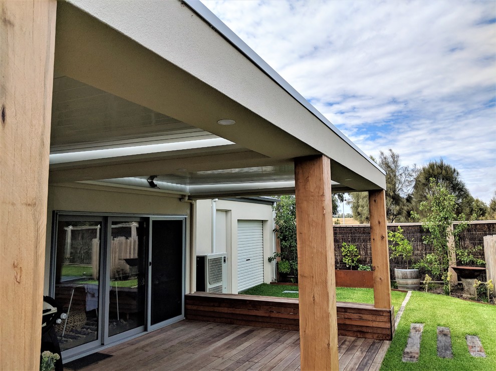 Timber & Rendered Framed Louvre Verandah with decking - Modern - Porch ...