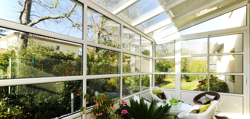 Véranda pans coupés - Sunroom - Toulouse - by AREA Vérandas & Pergolas ...