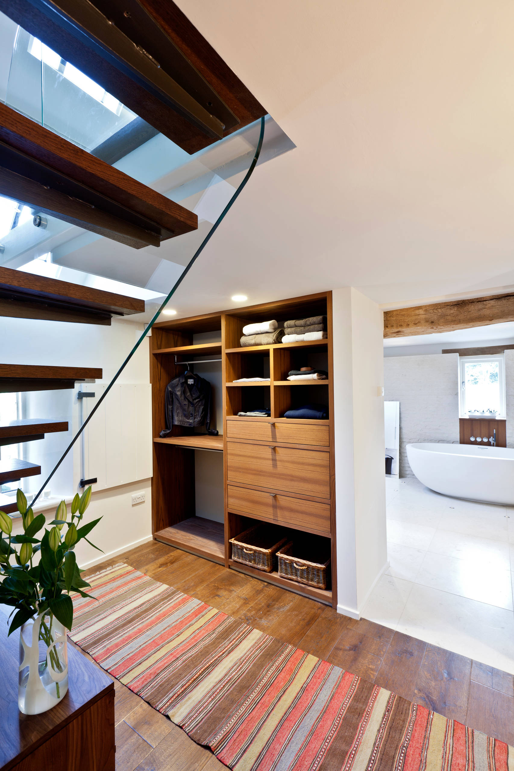 Houzz Tour: A Characterful Barn Conversion Gets a Clever Extension ...
