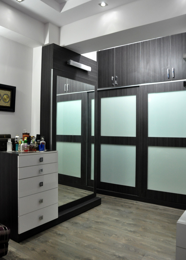 Javed Ahmed - Modern - Closet - Delhi - by Sandeep Rathi | Houzz