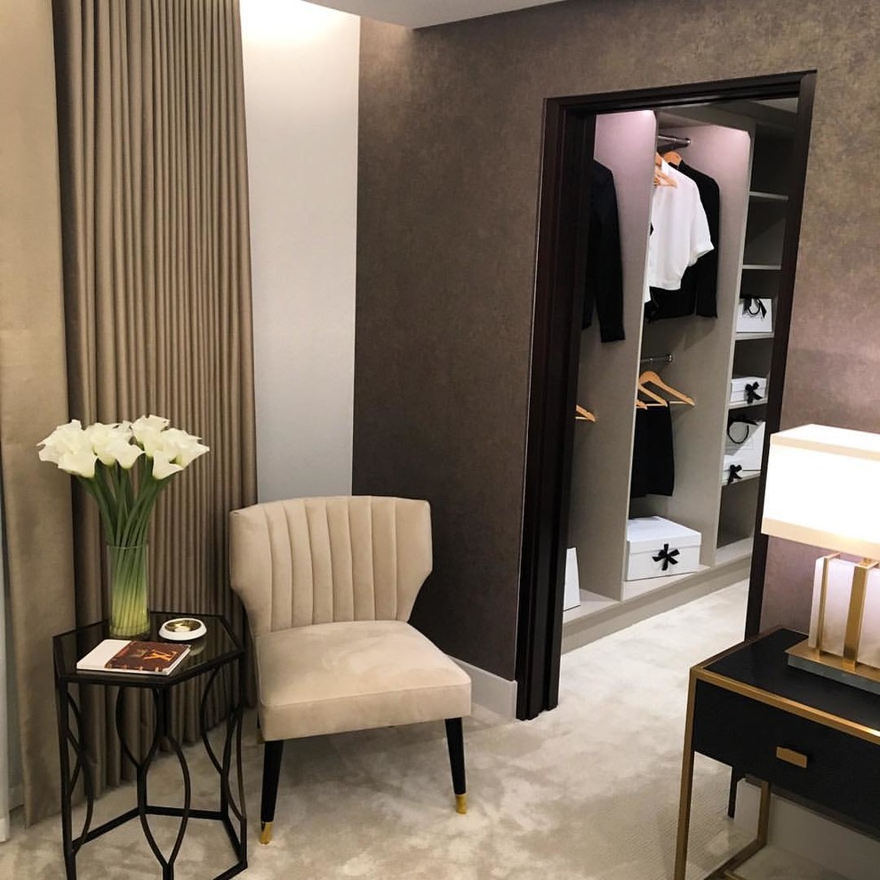 Walk in wardrobe - Modern - Closet - London - by Nick Auston Design | Houzz