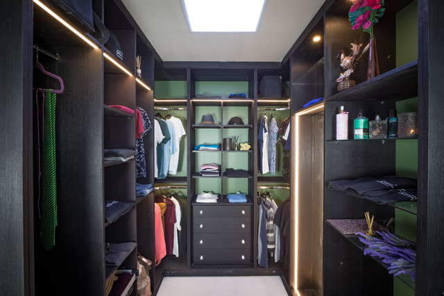 Walk in wardrobe - Small room - Contemporary - Wardrobe - London - by ...