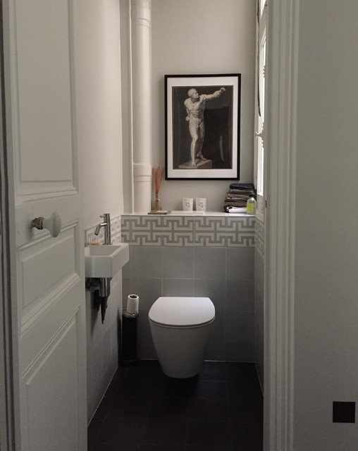 Un cabinet de toilettes au style néo-classique - Classique - Toilettes ...