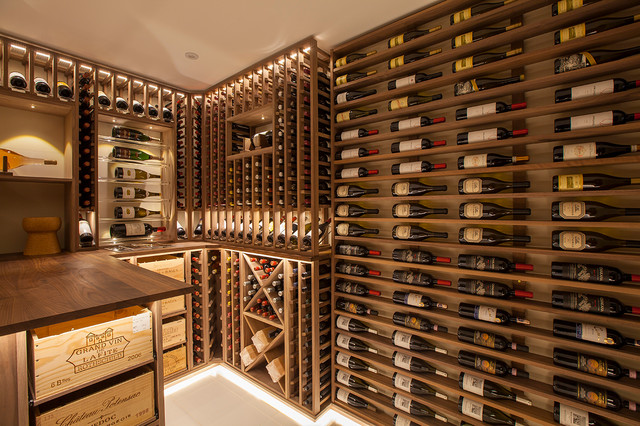 Custom Room Cellar made with Walnut - Cambridge - Montagne - Cave à Vin ...