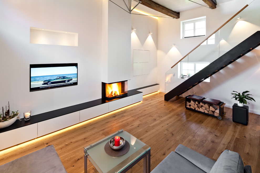 Kamin als Loft-Wohnwärmemöbel® mit Stauraum und Medientechnik ...